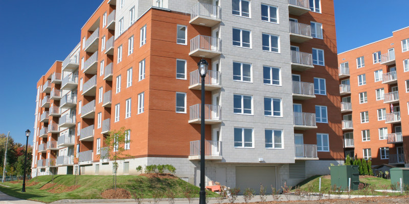 Exterior Multi-Unit Building Washing, Charleston | Southpaw Softwash